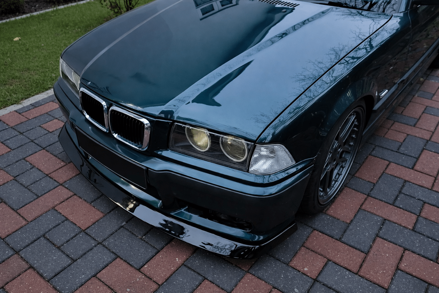 Transform Your BMW M3 E36 With An ABS Front Splitter